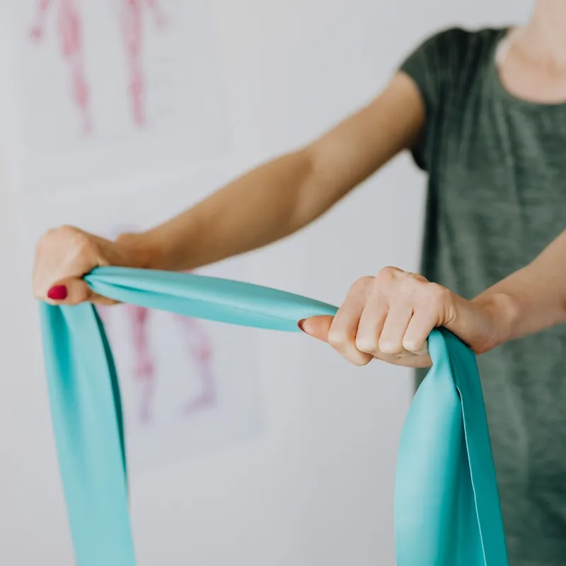 Why Physical Therapy Clinics Choose Custom Therapy Bands - LBP Fitness
